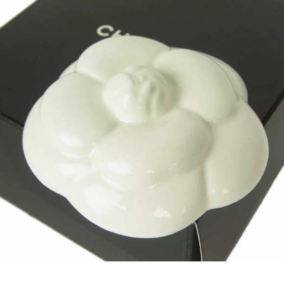 CHANEL | Office | Authentic Chanel Camelia Flower Ceramicpaperweight ...